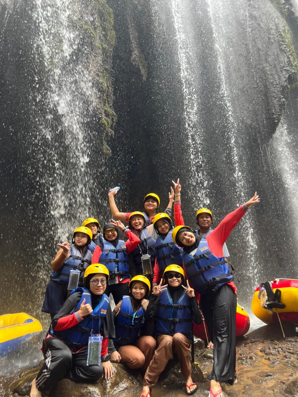 Harga Paket Rafting di Songa Adventure dan Tips Hematnya